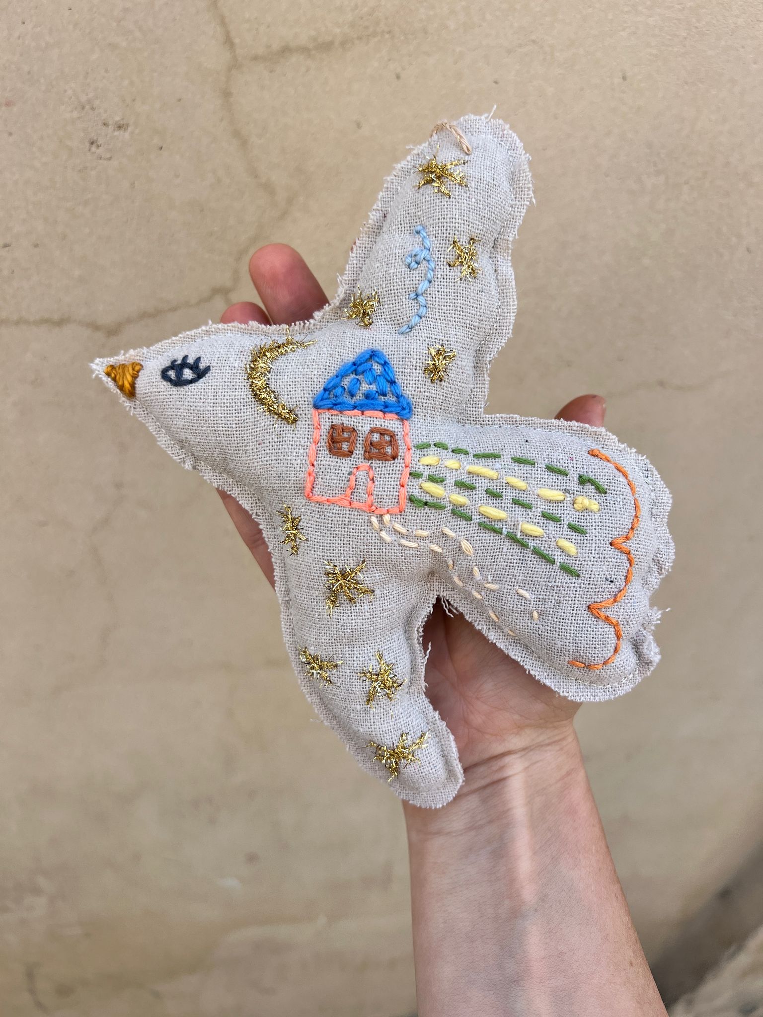 Embroidered Dove 037